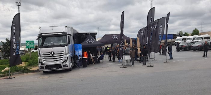 Mercedes-Benz Türk’ün Sağlık Bakım TIR’ı Türkiye’nin 14 noktasında ...