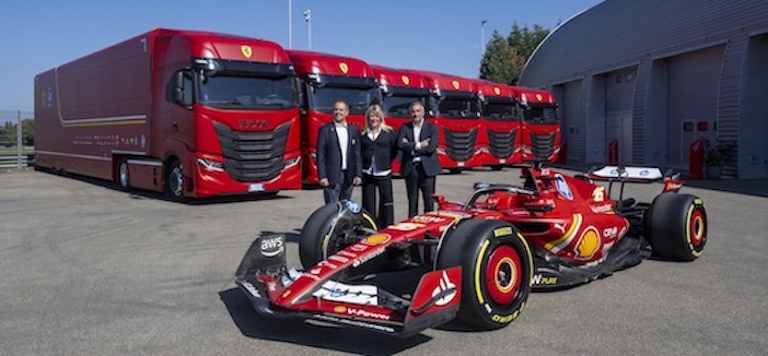 IVECO, Ferrari’ye 15 adet S-Way ve bir adet eDaily daha teslim etti